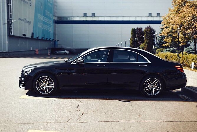 Departure Transfer: Charlotte to Charlotte Douglas Airport CLT in Business Car - Charlotte Departure Transfer: A Practical, Comfortable Way to Catch Your Flight