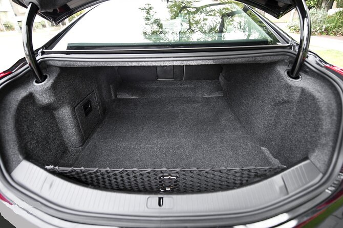 Departure Transfer St. Louis to St. Louis Airport by Car or SUV - The Transfer Experience: An In-Depth Look
