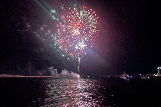Destin Fireworks Cruise - A Closer Look at the Destin Fireworks Cruise