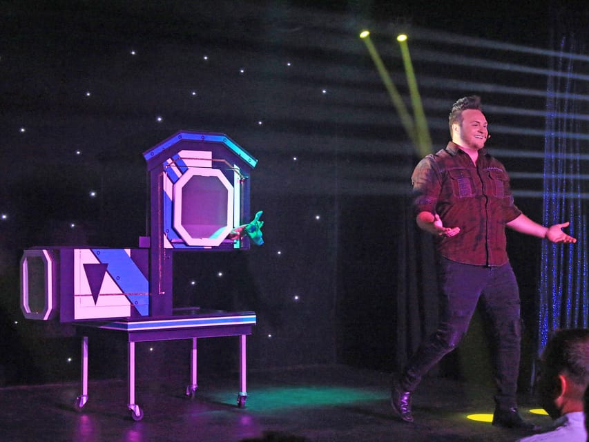 Destin: The Maximum Magic Show Ticket - Key Points