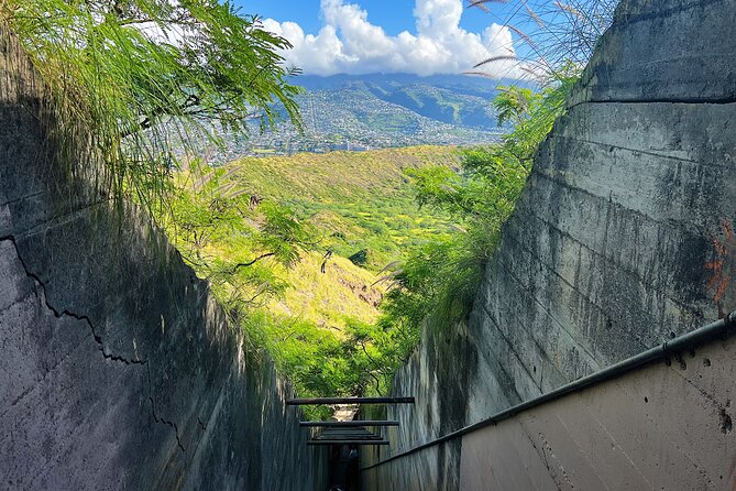 Diamond Head Hiking and Oahu Island Experience feat. North Shore - The Value Proposition: Is It Worth the Price?