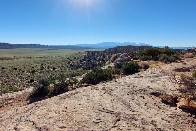 Discover The Hidden Arches: Solitaire Arches Private Desert Hike - Practical Tips for Visitors
