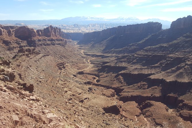 Do it like a local! Drive a canyon in the comfort of your personal SUV! - Introduction to the Experience