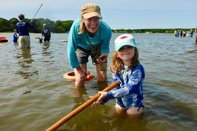 Down Island Tour with One Hour in Edgartown - What Its Like on the Bus