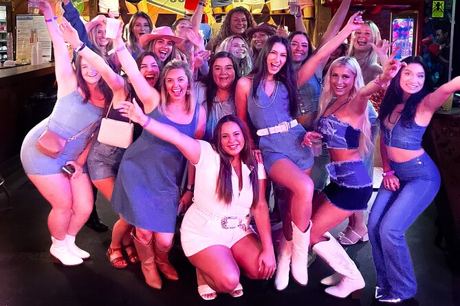 Downtown Austin VIP Bar & Club Crawl - How the Tour Works: Logistics and Group Dynamics