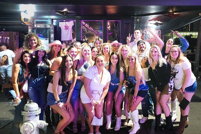 Downtown Austin VIP Bar & Club Crawl - Authentic Experiences and Insider Tips
