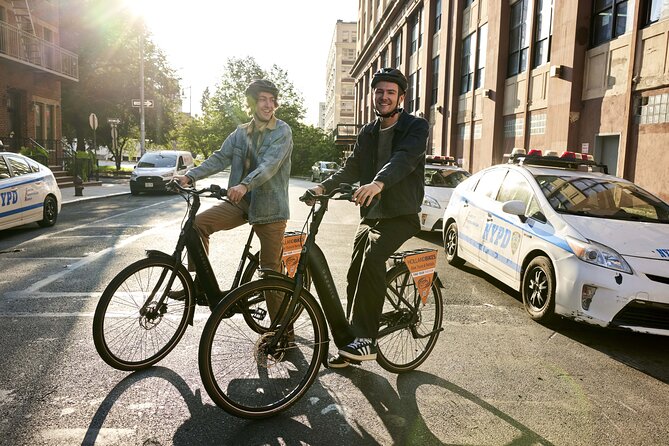 Downtown Bike Tour with Stylish Dutch Bikes - Real Perspectives from Reviewers