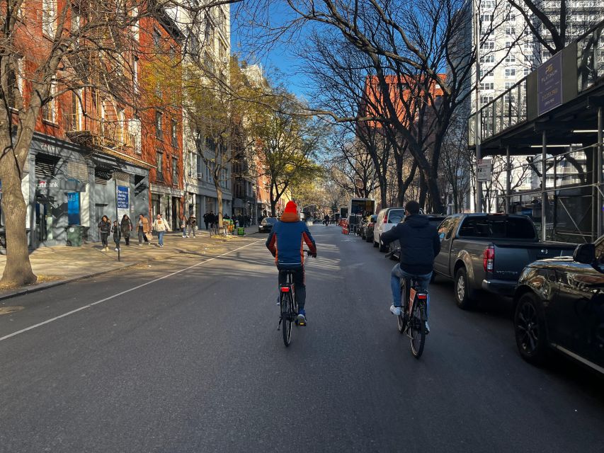 Downtown Bike Tour with Stylish Dutch Bikes! - Why This Tour Works for Different Travelers