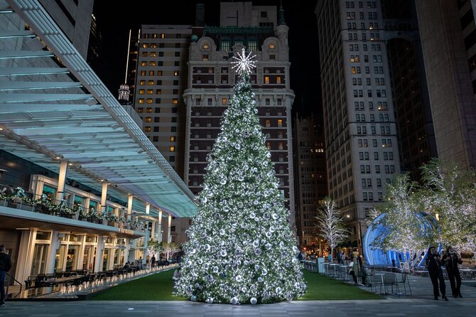 Downtown Holiday Lights, Food & Cocktail Tour - The Food and Drink Experience