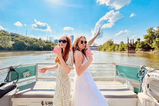 Downtown Nashville Pedal Pontoon Boat Cruise with Captain - What to Expect from the Nashville Pedal Pontoon Boat Cruise