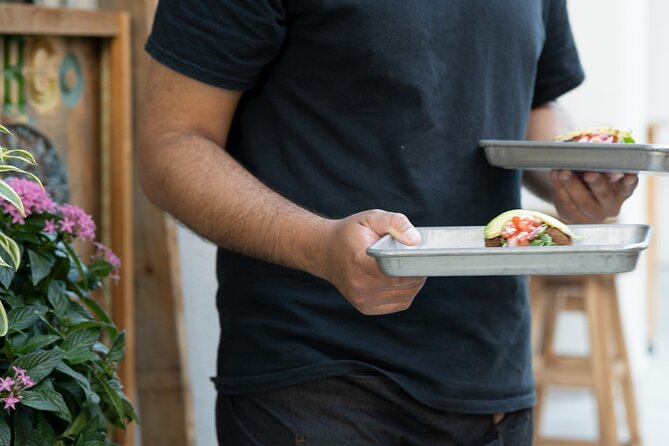 Downtown Sarasota Street Food -Casual Lunchtime Walking/Food Tour - Key Points