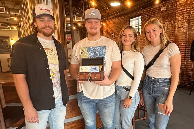 Downtown Wilmington Walking Treasure Scavenger Hunt - The Experience on the Ground