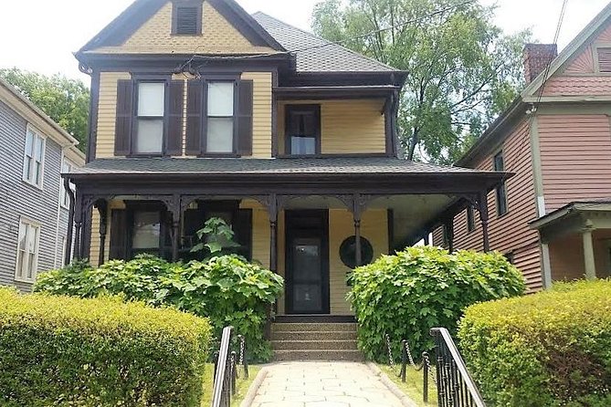 Dr. Martin Luther King Walking Tour with Local Historian - What Makes This Tour Stand Out