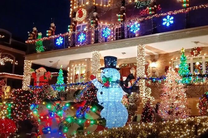 Dyker Heights Brooklyn Christmas Lights Walking Tour - What to Expect from the Dyker Heights Christmas Lights Tour