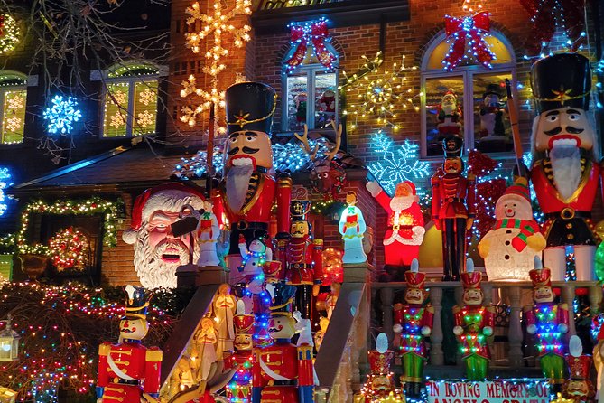 Dyker Heights Christmas Lights Guided Tour - What Makes This Tour Stand Out