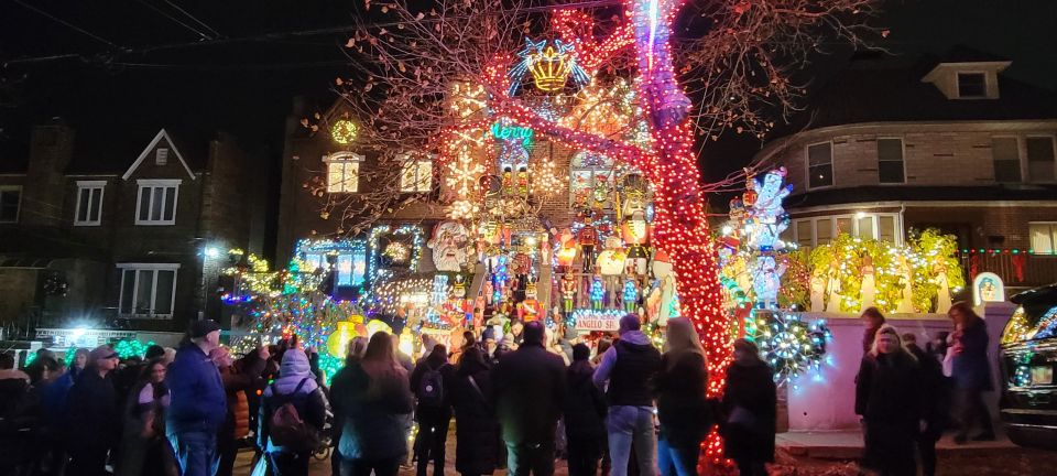 Dyker Heights Holiday Lights - An In-Depth Look at the Dyker Heights Holiday Lights Tour