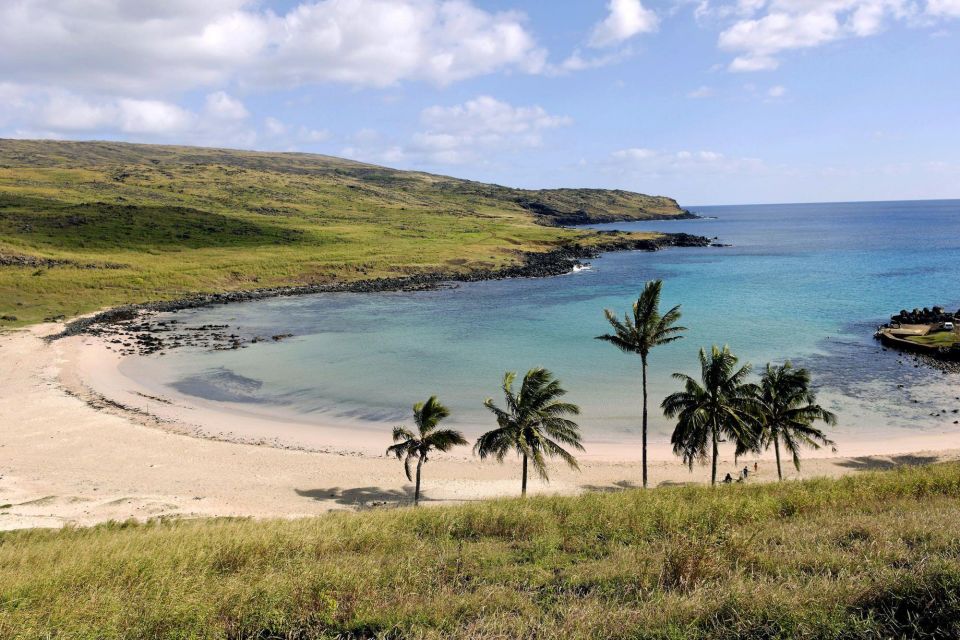 Easter Island: Private Full Day History Of The Moai - An In-Depth Look at the Experience