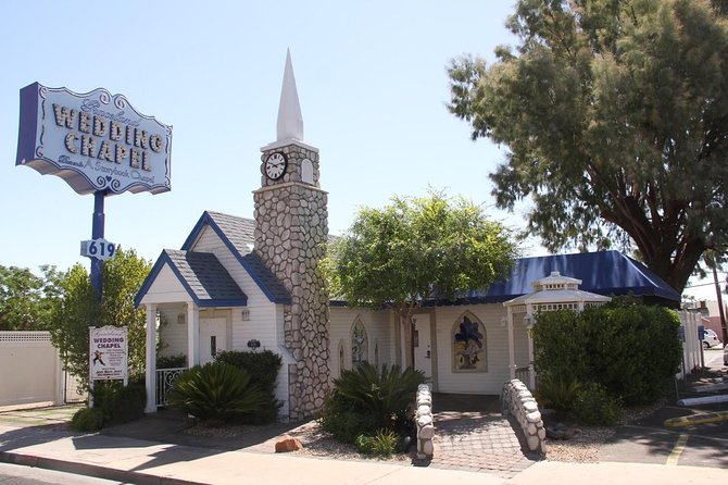 Elvis Themed Wedding or Vow Renewal at Graceland Wedding Chapel - The Sum Up: Is It Worth It?