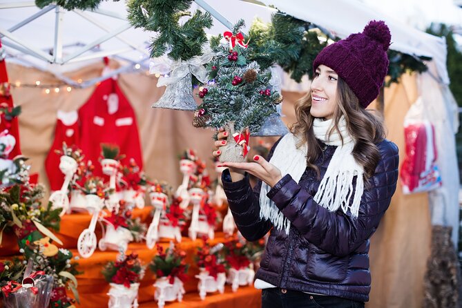 Enchanted Yuletide Walking Tour of Ithaca's Festive Delights - Exploring the Itinerary: What Makes Each Stop Special