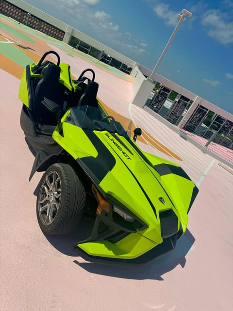 ENJOY 4 HOURS SLINGSHOT RENTAL - Key Points