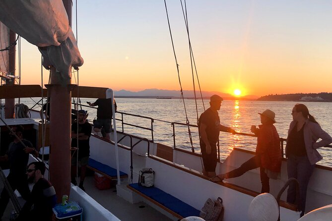 Evening Colors Sunset Sail Tour in Seattle - Key Points