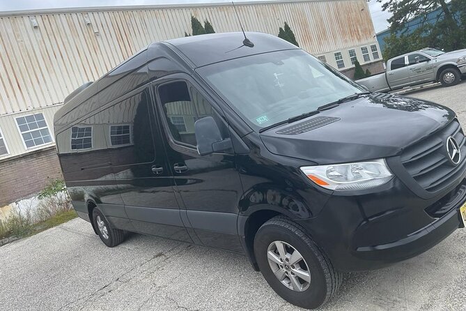 EWR/Manhattan Airport Transfer in Luxury Van-One Way Transfer. - Introduction