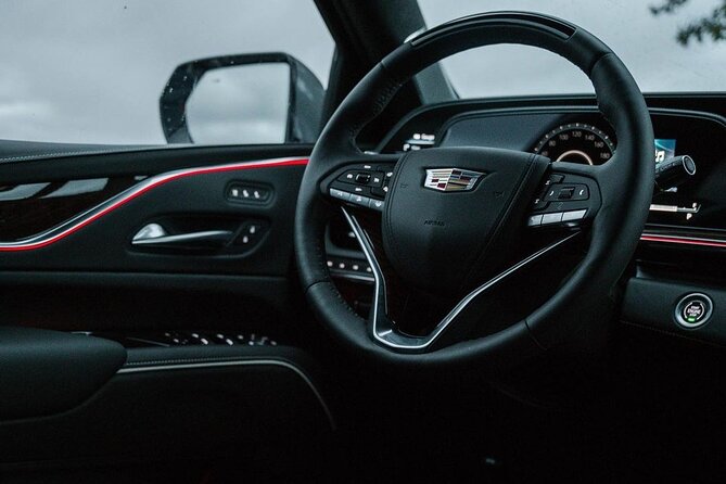 Executive Airport transfer SUV - Why Choose the Executive Airport Transfer SUV?