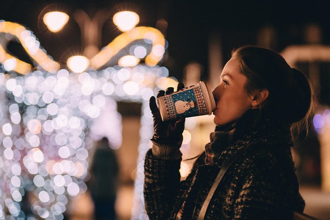 Experience the season with a scavenger hunt in Columbus with Holly Jolly Hunt - How the Experience Works