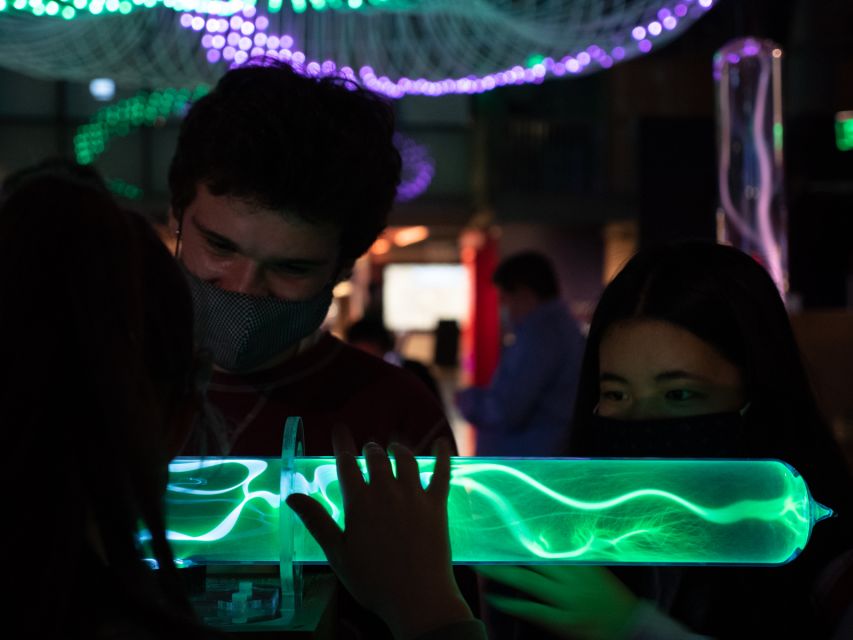 Exploratorium After Dark Entry Ticket - Key Points