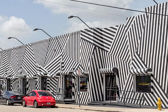 Explore in the Vibrant Art Scene of Wynwood Art Private Tour - What We Love About This Tour