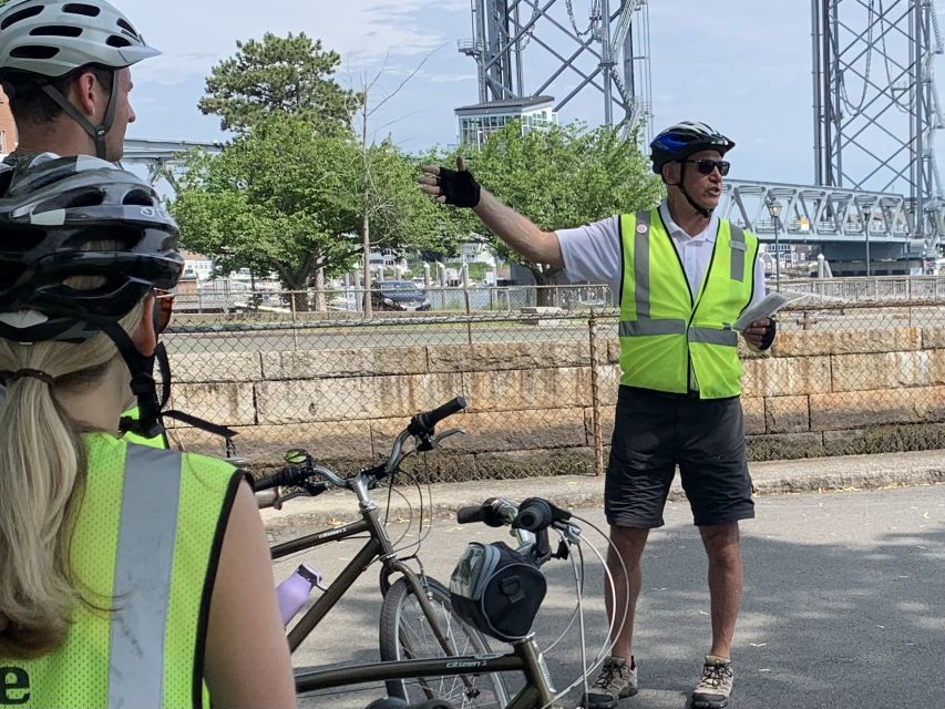 Explore the Islands & Harbor Guided Bike Tour 2-2.5 Hrs. - FAQs