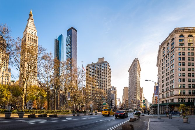 Explore the Ruins of a Forgotten City in the Middle of Manhattan - An Introduction to Manhattan’s Forgotten Past