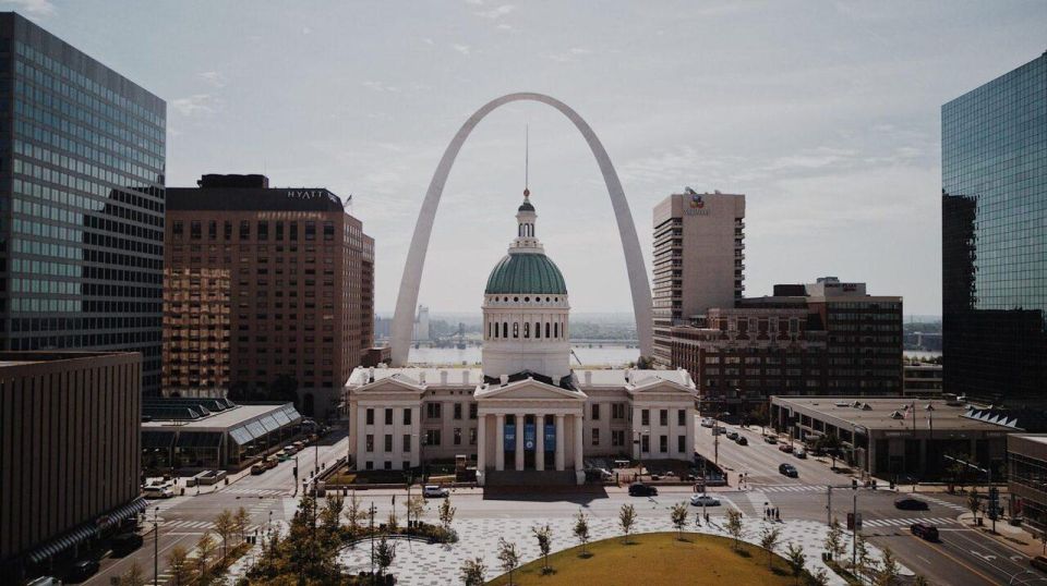 Exploring St. Louis with the Family Walking Tour - An In-Depth Look at the Tour Experience  