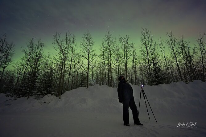 Face The Outdoors Northern Lights Tour Solo Traveler - Key Points