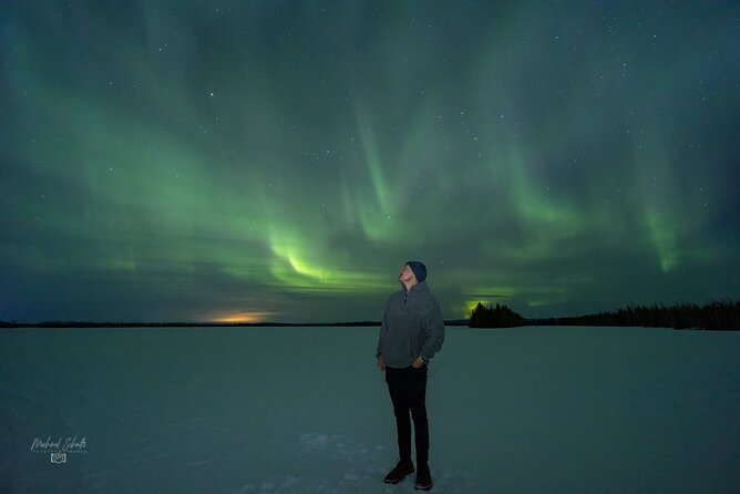 Face The Outdoors Northern Lights Tour Solo Traveler - Comfort and Convenience: Transportation, Lodge, and Snacks