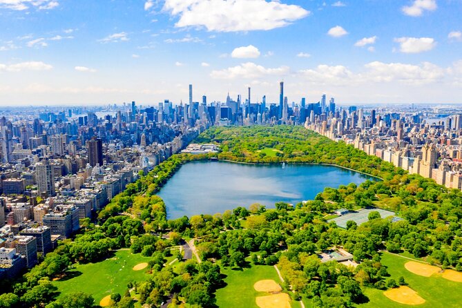Falling in Love in NYC: Self-Guided Romantic Story Walk - What is the Falling in Love in NYC Story Walk?