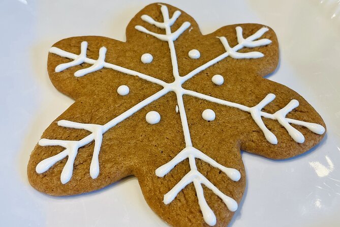 Festive Flavors of Pike Place Market Holiday Food Tour - Exploring the Tour Itinerary in Detail