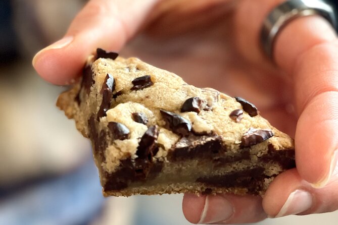 Festive Flavors of Pike Place Market Holiday Food Tour - What We Love About This Experience