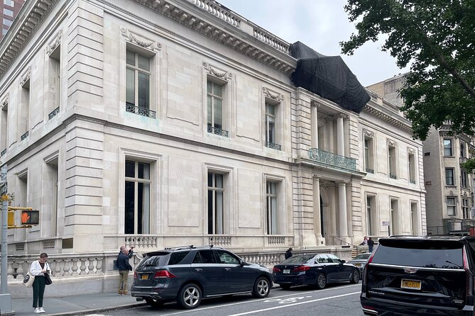 Fifth Avenue Gilded Age Mansions Private Guided Walking Tour - Who Will Love This Tour?