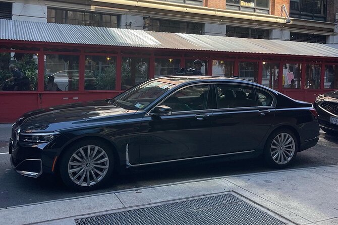 First Class Transfer from Manhattan to NYC Airports (JFK/EWR/LGA) - First Class Transfer from Manhattan to NYC Airports (JFK/EWR/LGA)