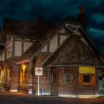 Flagstaff: Ghosts of Route 66 Haunted Walking Tour - The Guide and Group Dynamic