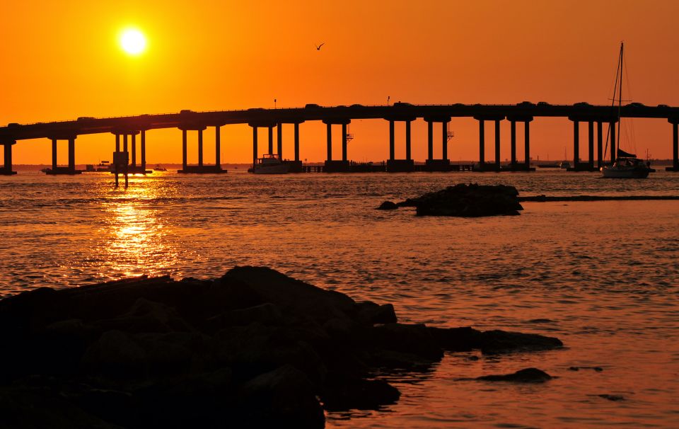 Florida: Emerald Coast Sunset & Dolphin Cruise with Guide - An In-Depth Look at the Emerald Coast Sunset & Dolphin Cruise