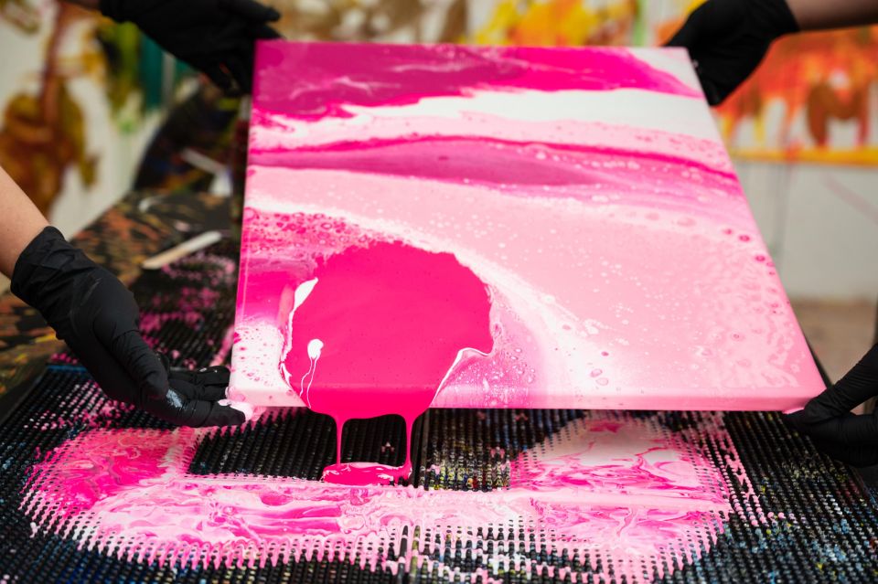 Fluid Art Private Experience - The Group Dynamic: A Fun, Communal Activity