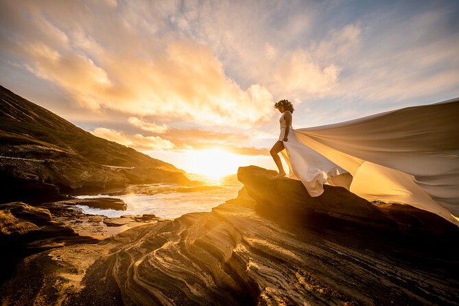 Flying Dress Photoshoot on Oahu - Who Would Love This Tour?