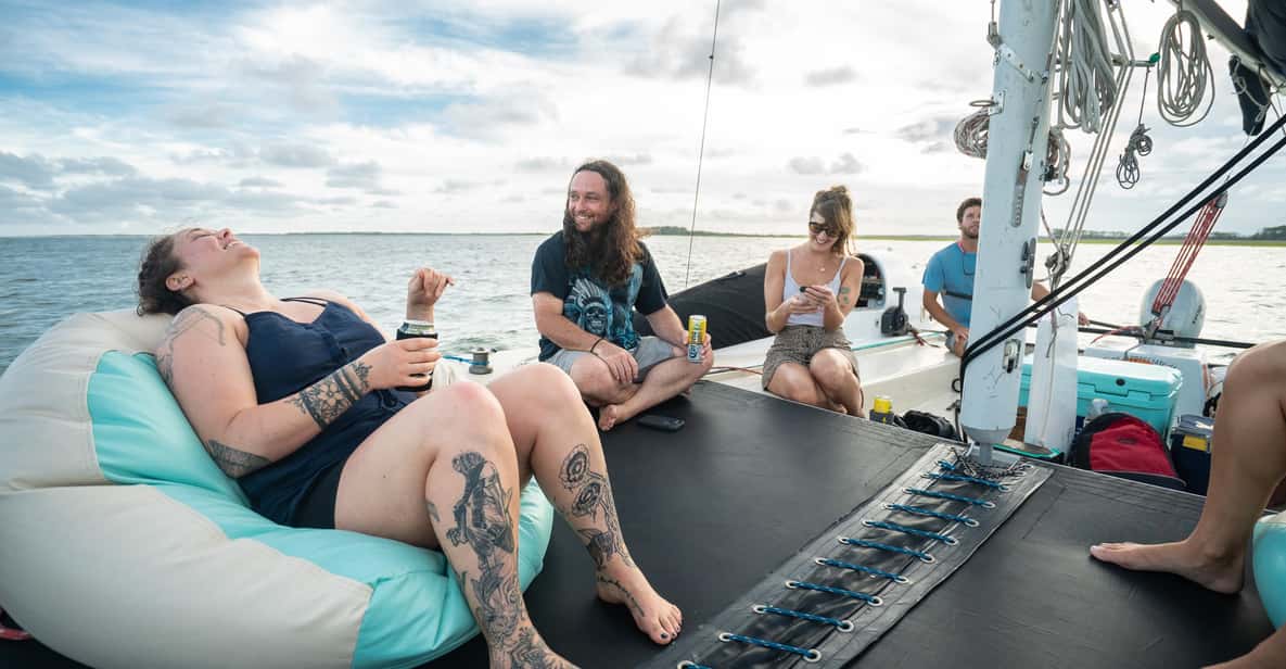Folly Beach: Private Daytime or Sunset Sail, cooler provided - FAQs