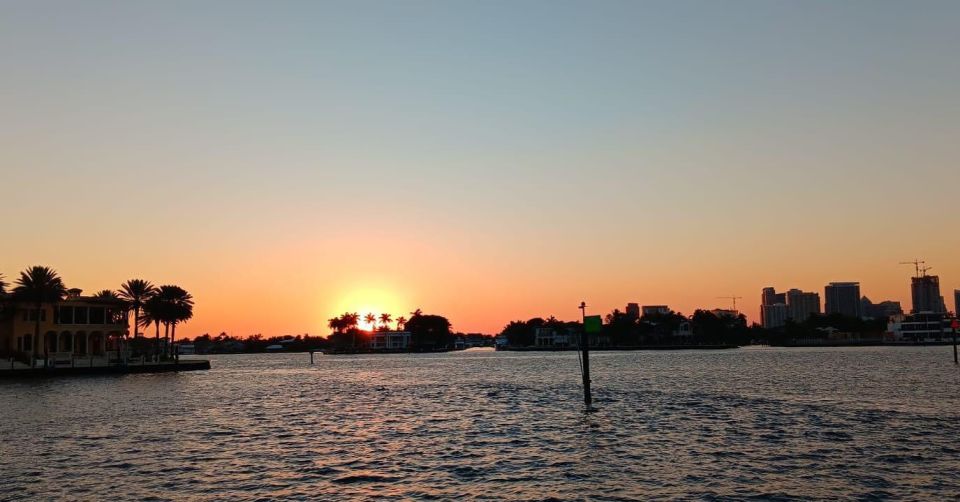 Fort Lauderdale: Evening Boat Cruise with Downtown Views - A Closer Look at the Experience