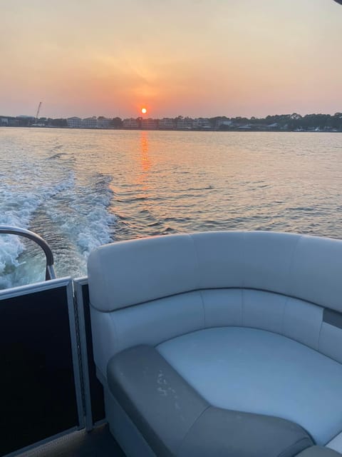 Fort Walton: Sunset Dolphin Cruise on the Emerald Coast - Detailed Review of the Sunset Dolphin Cruise