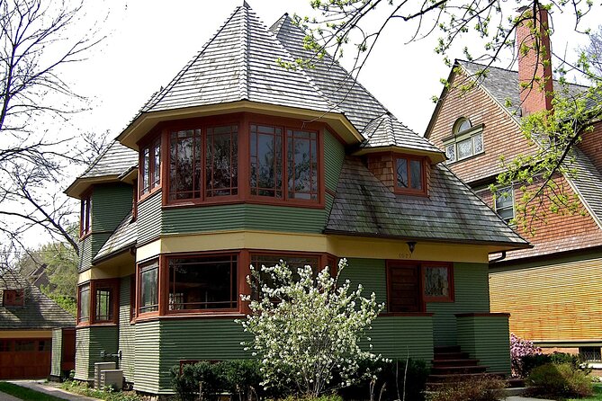 Frank Lloyd Wright Tour in Oak Park - Key Points