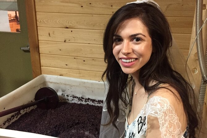 Fredericksburg Hill Country Aficionado Wine Tour from San Antonio - FAQ