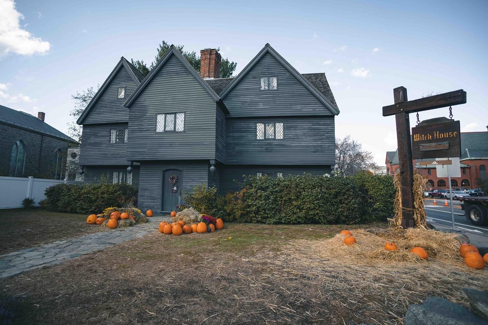 From Boston: Salem & Hammond Castle Semiprivate Day Trip - Why this tour offers good value